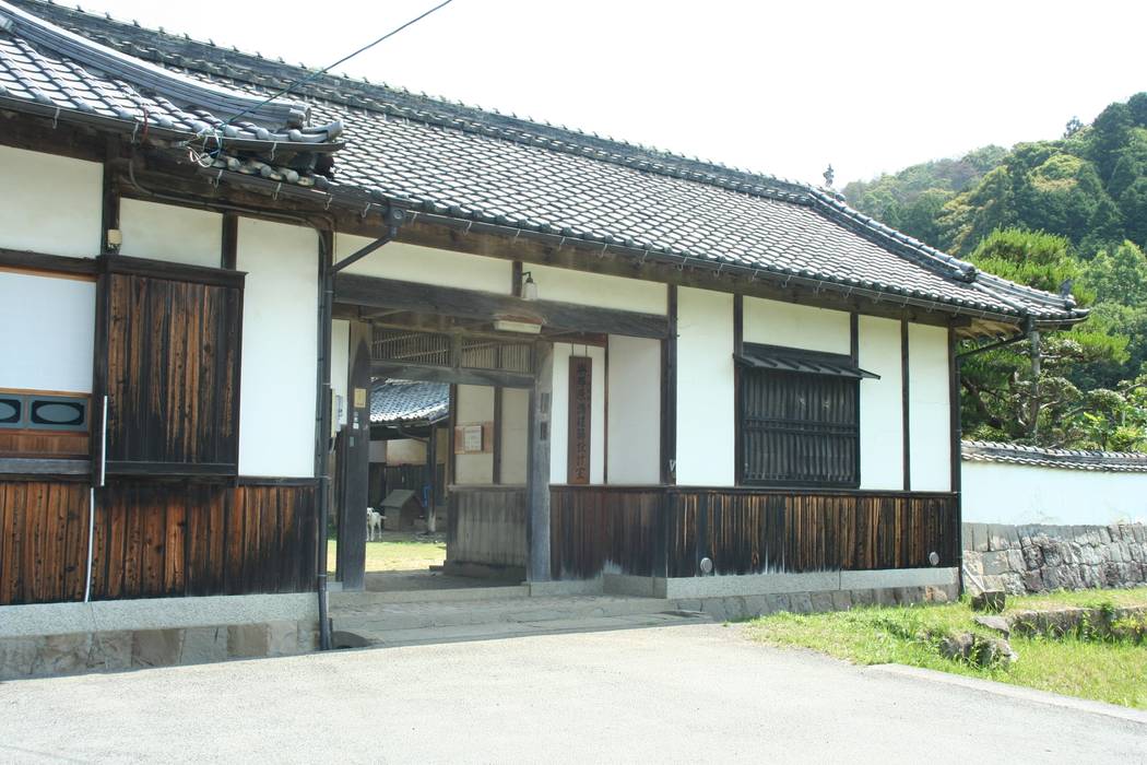 築200年超の古民家長屋門をリノベーションした設計事務所 homify