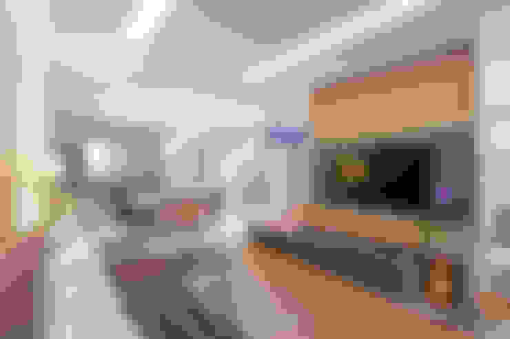 33 pictures of TVs in smart places