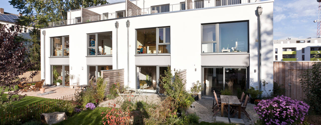 Rijtjeswoning met veel woonruimte! | homify