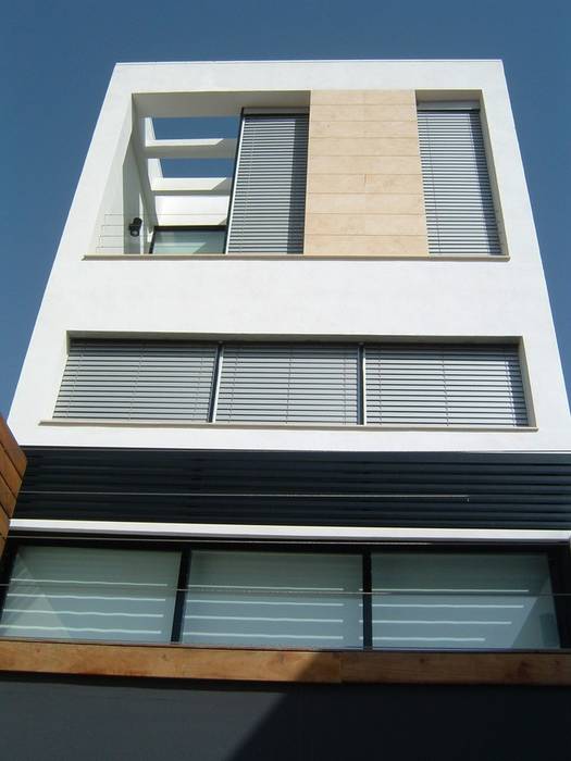 Fachada posterior a patio | homify
