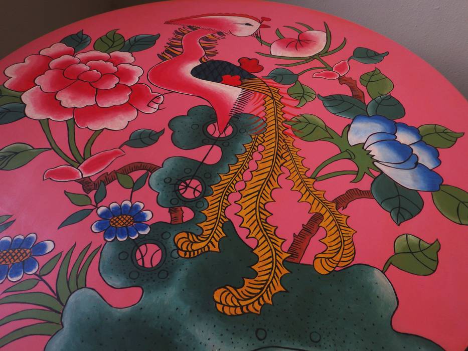 Peranakan plate coffee table, art from junk pte ltd | homify