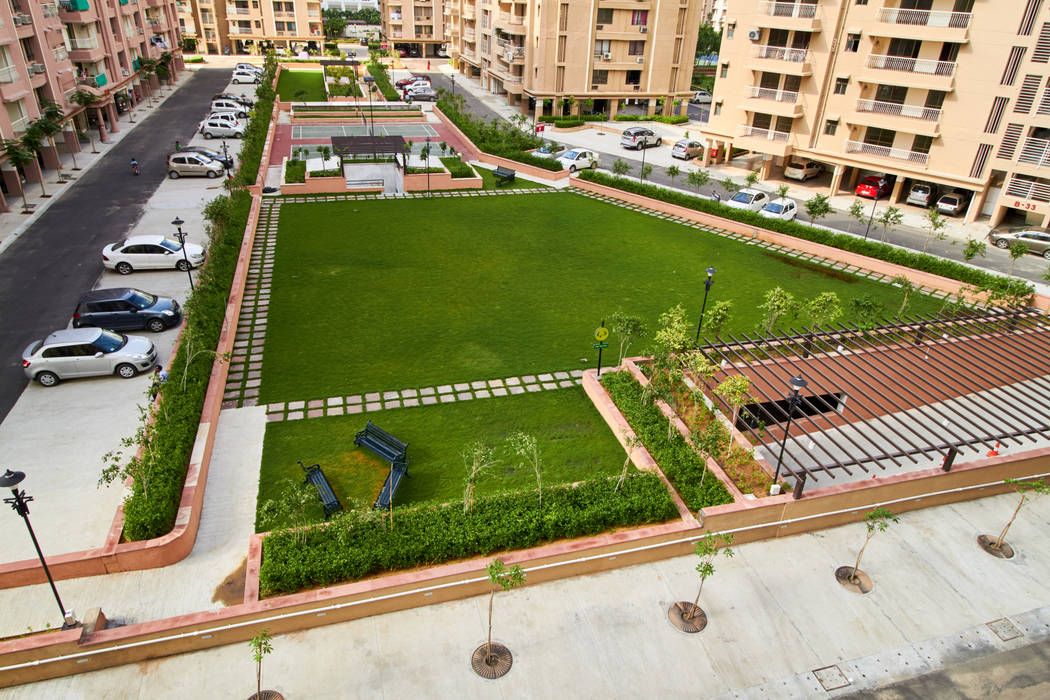 Central landscaped areas for residential towers | homify