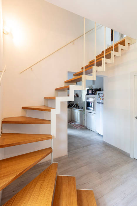 Realizzazione di una scala interna in un'abitazione a tirrenia, pisa ...
