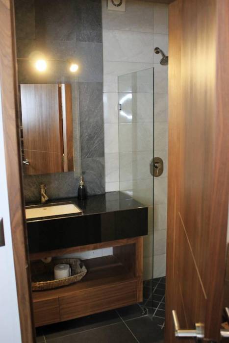 Casa en mitica con sótano frente a solares, zapopan, gdl, inmobiliaria punto 30 | homify