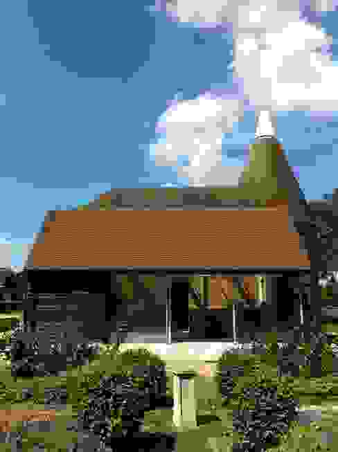 Traditional oast house becomes modern family home | homify | homify