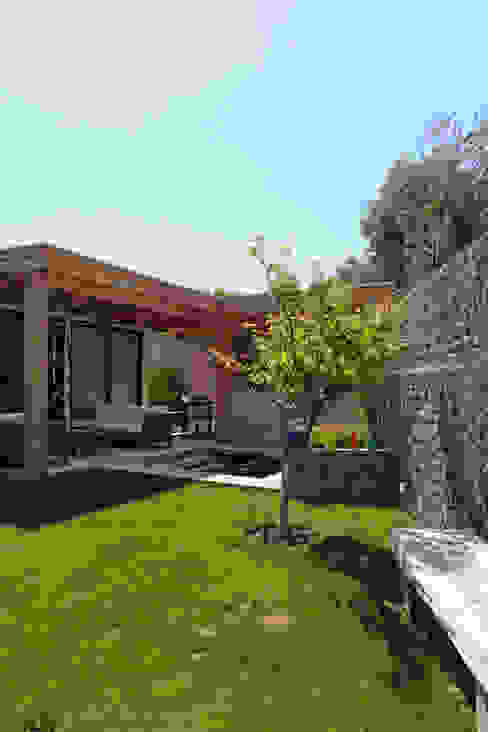 7 Ideas maravillosas para instalar techos en el jardín | homify