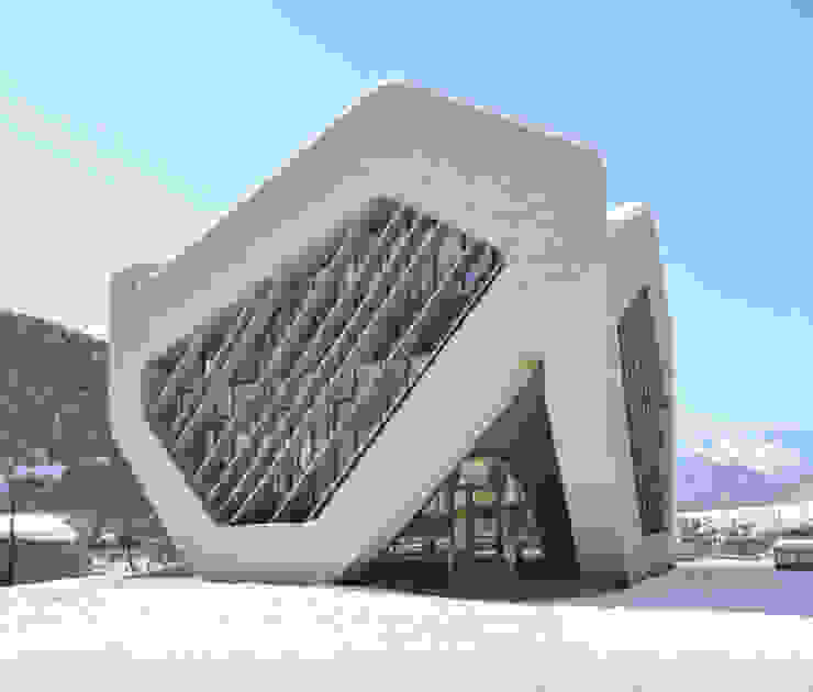 Esculturas que son edificios, el arte invade la arquitectura formal ...