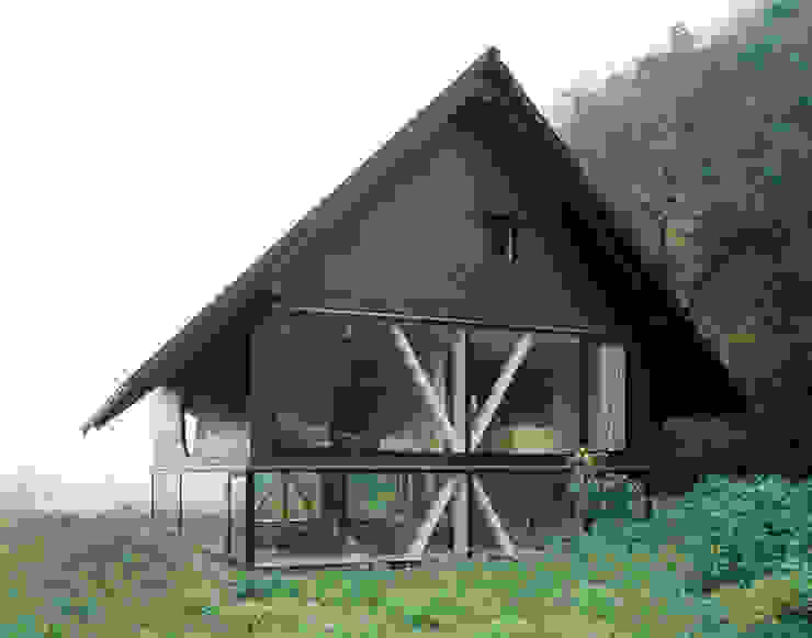 도시를 떠나 자연에서 숨쉴 수 있는 목조주택 디자인 | 호미파이 & homify