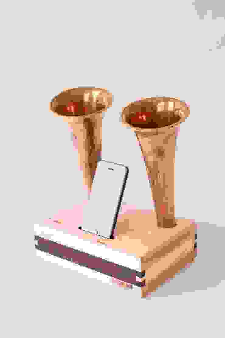 Double Canadian Hunting Horn iPhone | homify