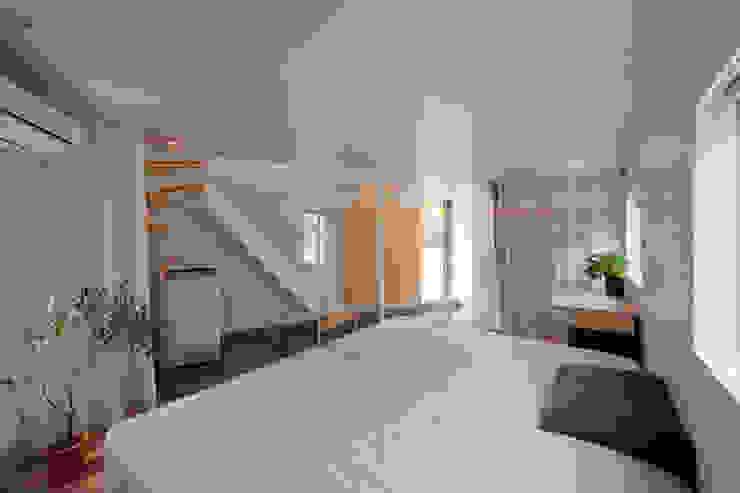 8 tricks to save space in a small bedroom | homify