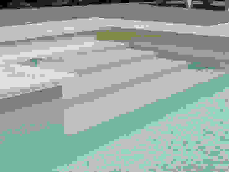 Piscinas color Arena RENOLIT ALKORPLAN2000 | homify