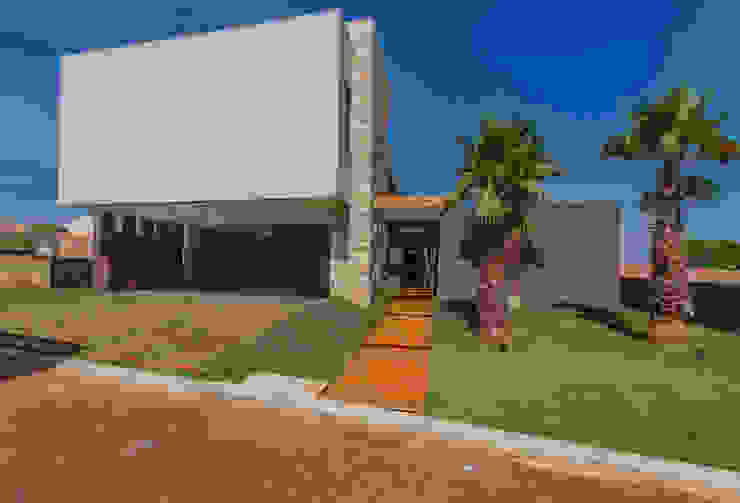 Fachada discreta esconde algo maravilhoso | homify