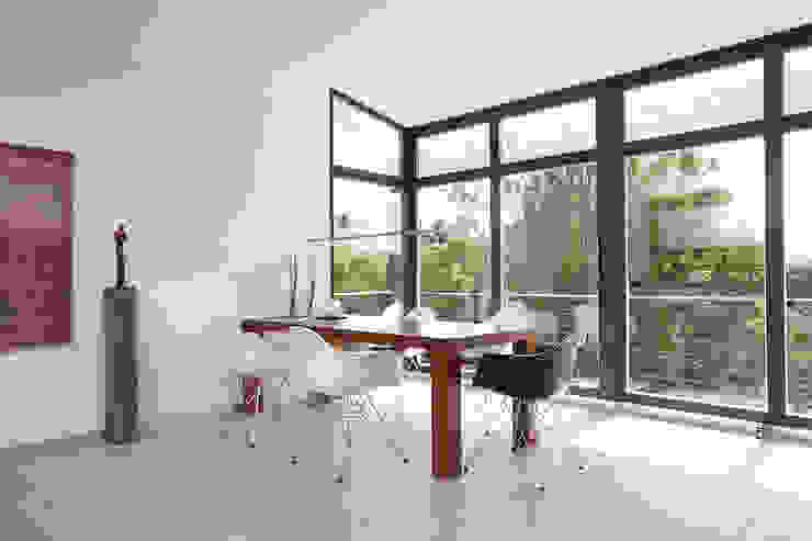 A Bauhaus-style house designed for two | homify