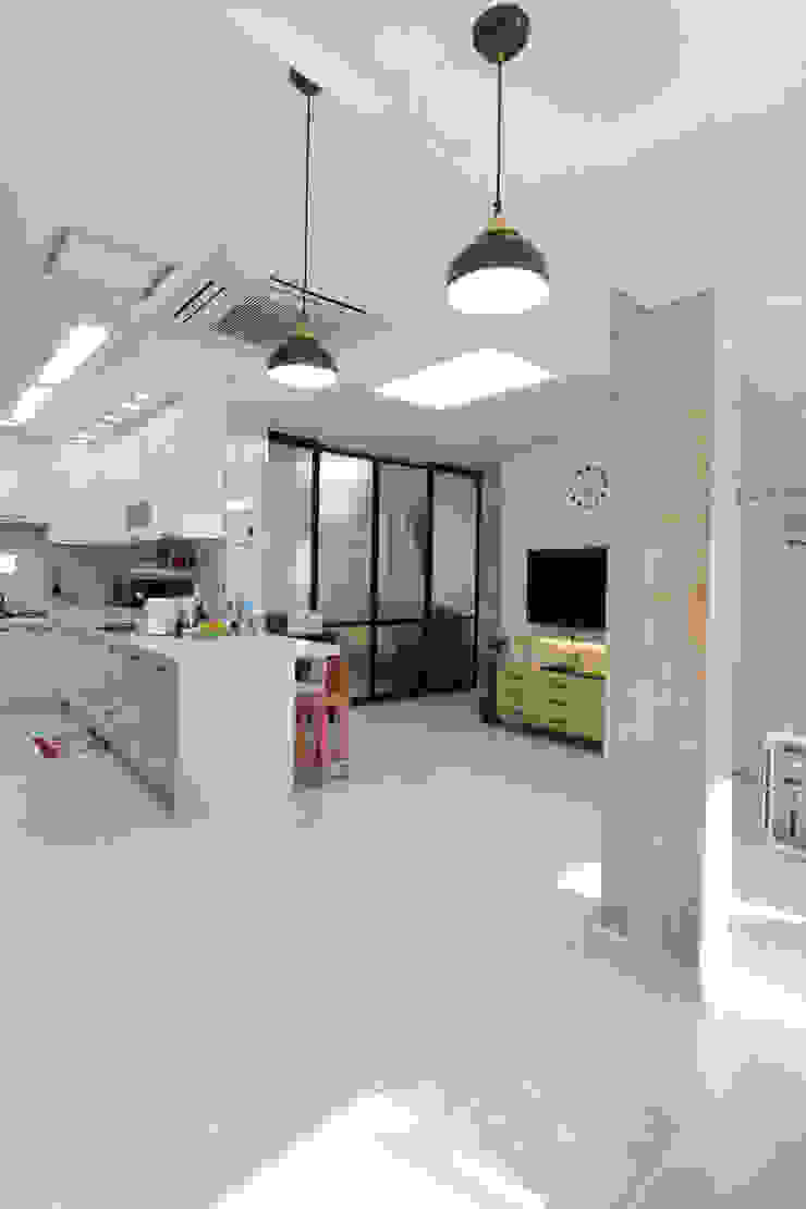 A home transformation from tacky to trendy! | homify