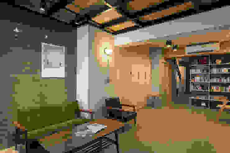 Rumah Dua Lantai Dengan Konsep Retro Yang Sangat Inspiratif dan ...