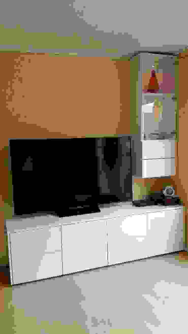 TV-Möbel - Hängeboard | homify