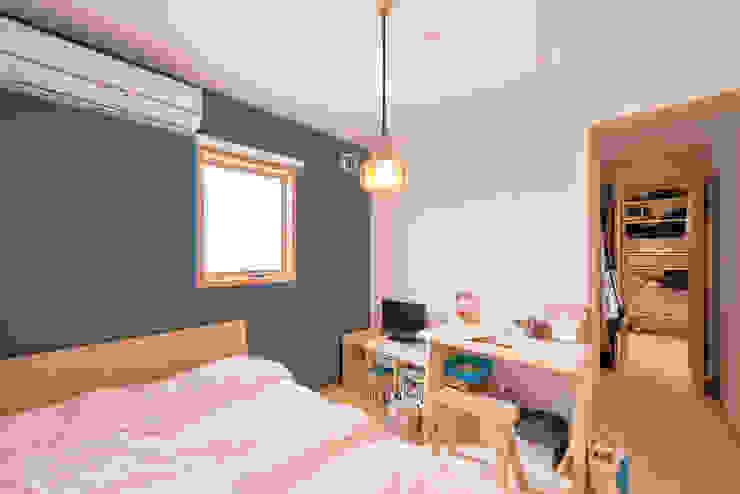 和樂的幸福居所: 一間小而美，具有高機能性的住宅 | homify