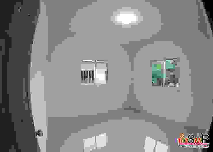 Casa pequeña de un piso con 3 recámaras y un baño