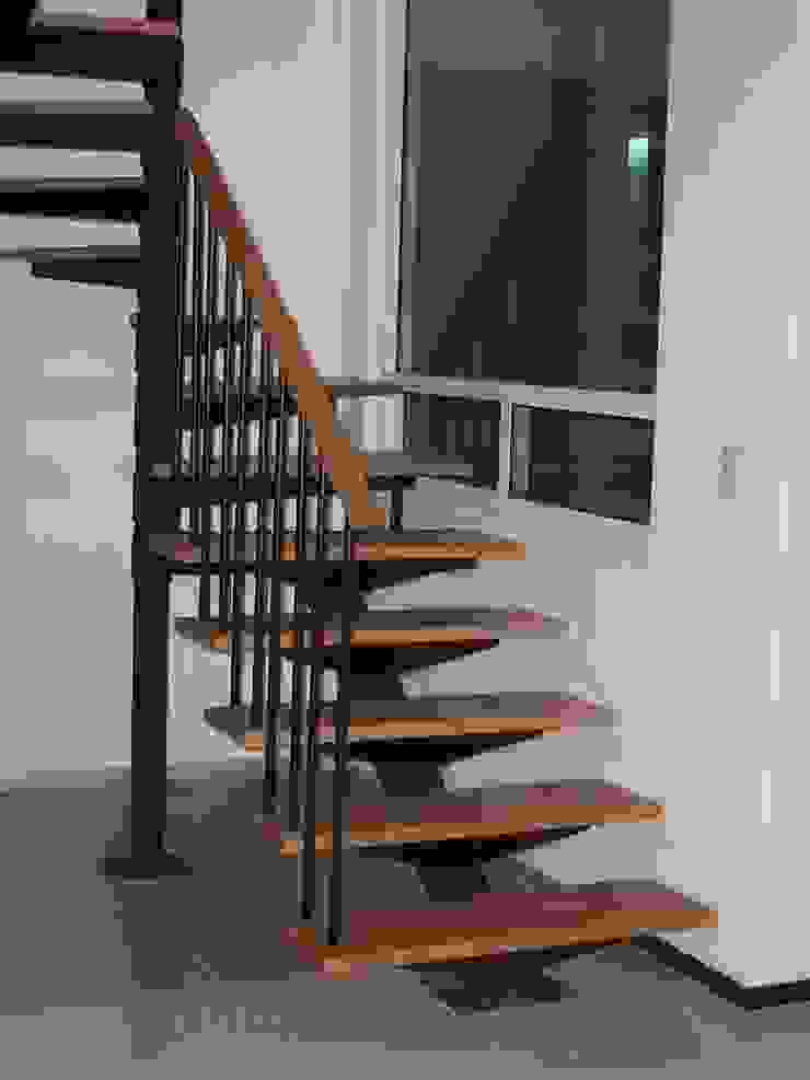 Escalera recta en U modelo MILAN | homify