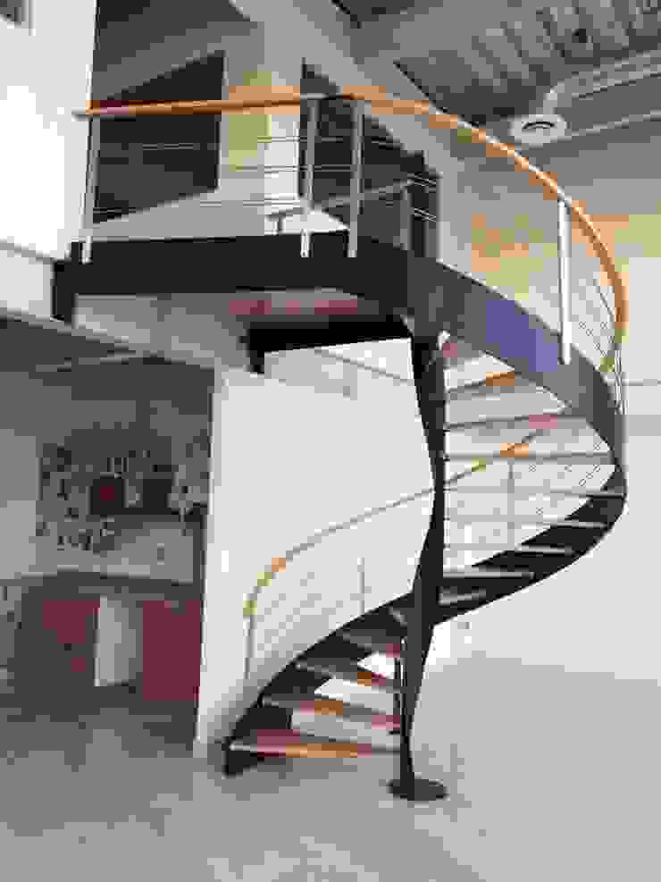 Escalera helicoidales modelo DUBAI | homify