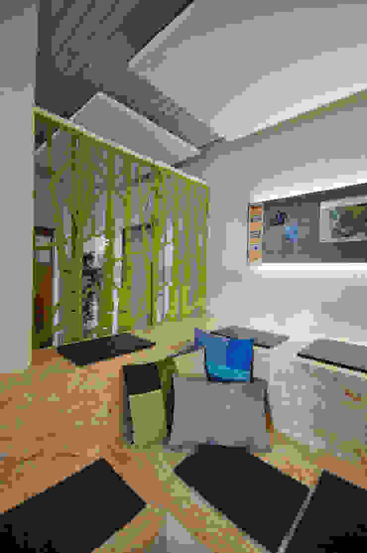 Aufenthaltsraum Büro von diWOHN Innenarchitektur | homify