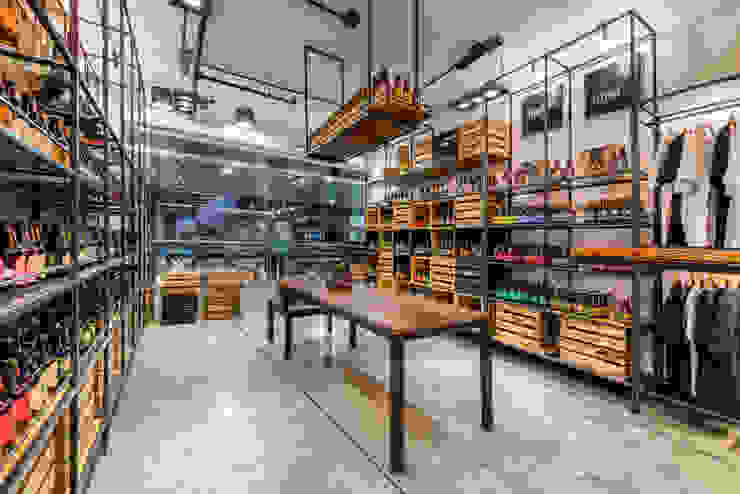Bodega Cervecera - Centro Comercial el Polo II, Surco | homify Bodega Cervecera - Centro Comercial el Polo II, Surco | homify
