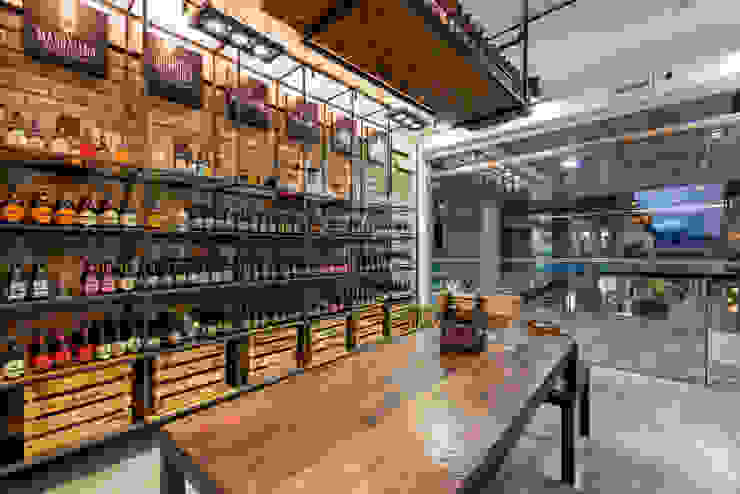 Bodega Cervecera - Centro Comercial el Polo II, Surco | homify Bodega Cervecera - Centro Comercial el Polo II, Surco | homify