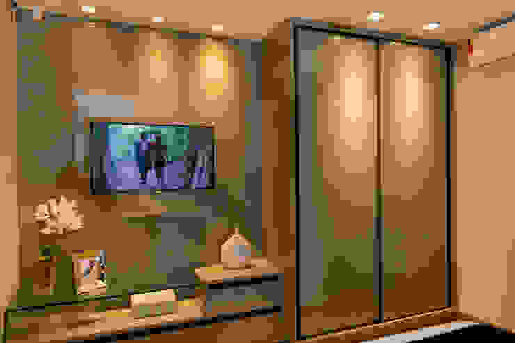 Painel de TV para quarto: vantagens de ter e +18 modelos para inspirar ...