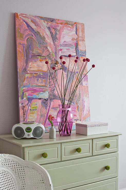 10 creative ways to refresh your home decor with a splash of colour