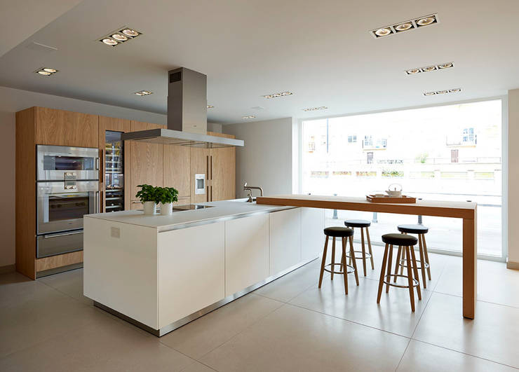 bulthaup b3 kitchen in 'Rough Sawn Oak' by hobsons choice | homify