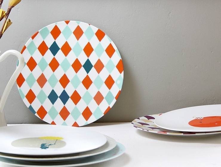 Assiette graphique "Les Pieds dans l'eau" par Petits Grains | homify