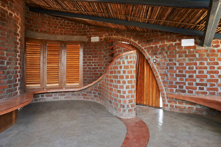 Brick House, Wada by iSTUDIO Architecture | homify