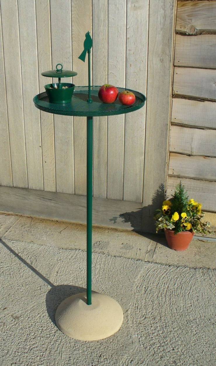 Contemporary Designer Bird Tables by Birdtables.org.uk | homify