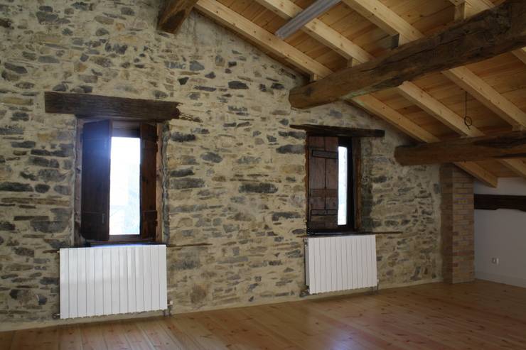 La reforma de un caserío abierto a la luz