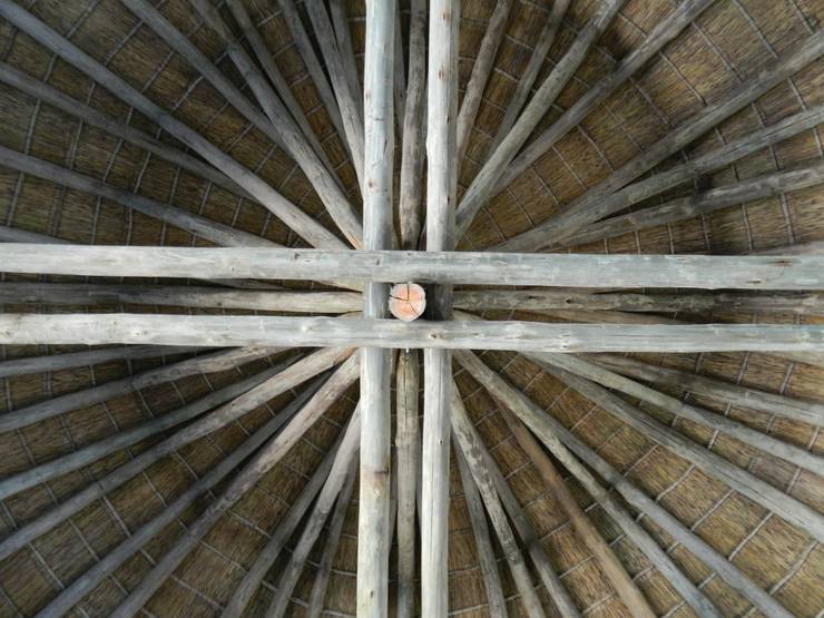 11 South African homes with thatched roofs