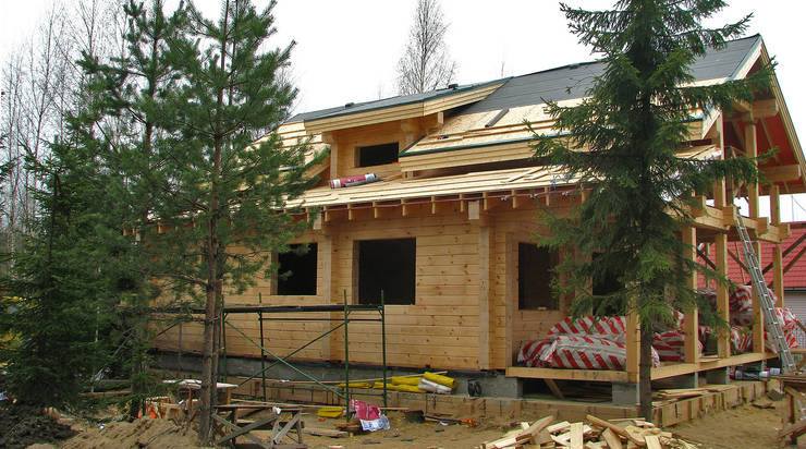 Watch this square log home take shape