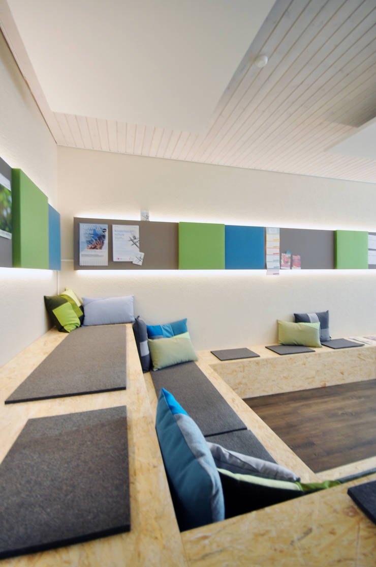 Aufenthaltsraum Büro von diWOHN Innenarchitektur | homify