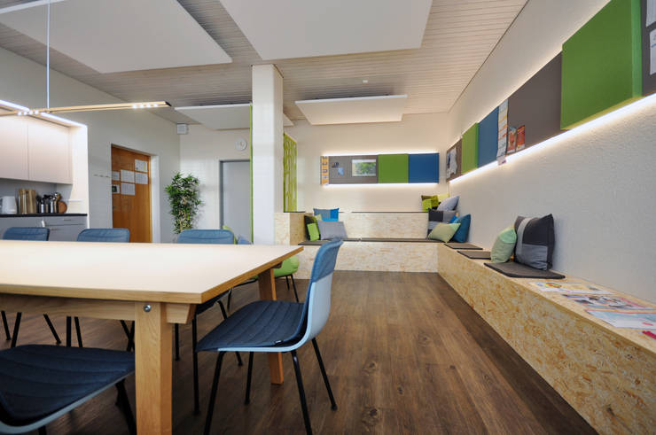 Aufenthaltsraum Büro von diWOHN Innenarchitektur | homify