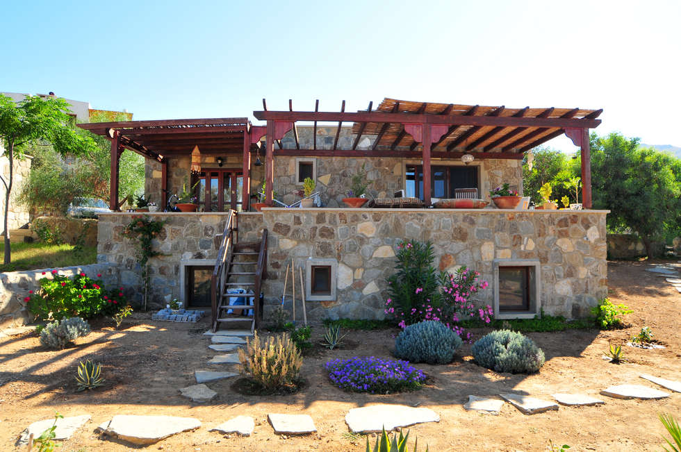 İdea bodrum mi̇marlik – gümüşlük taş evler: kırsal tarz tarz evler | homify