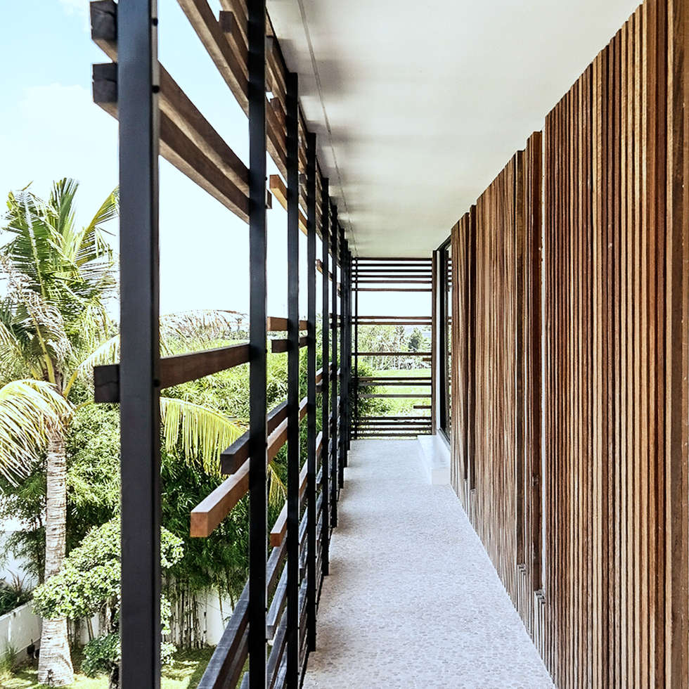 Coursive étage bois villa contemporaine à bali par a2-sb lyon: de style ...