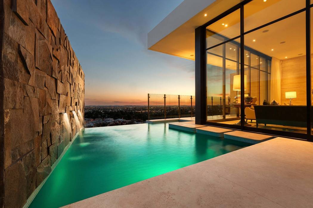 Fotos de Albercas de estilo moderno : CASA MAR | homify