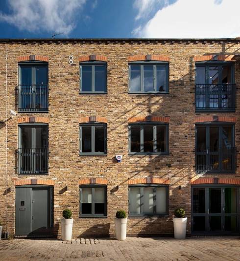6 examples of elegant mews houses