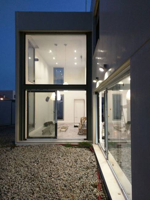 Una fachada discreta, para una casa espectacular