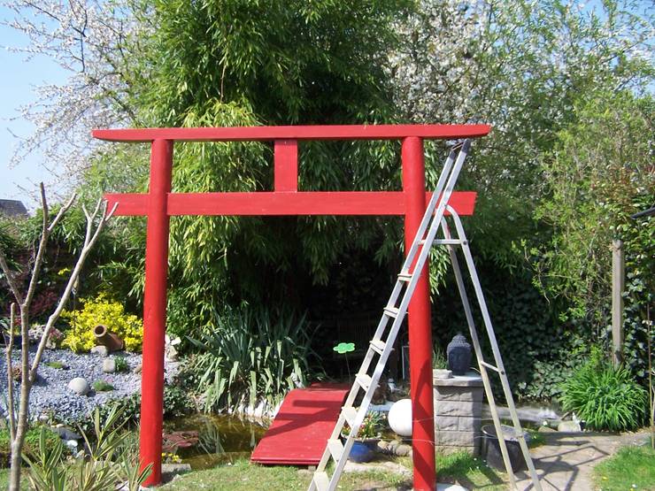 Bau eines Japanischen Torii von Waldeck-Upcycling-Products | homify