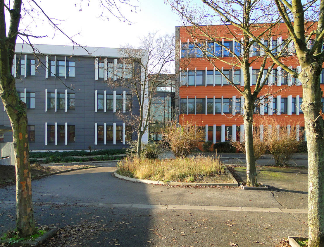 ENSEIGNEMENT - CITE SCOLAIRE SUD - LYCÉE EDOUARD GAND | homify