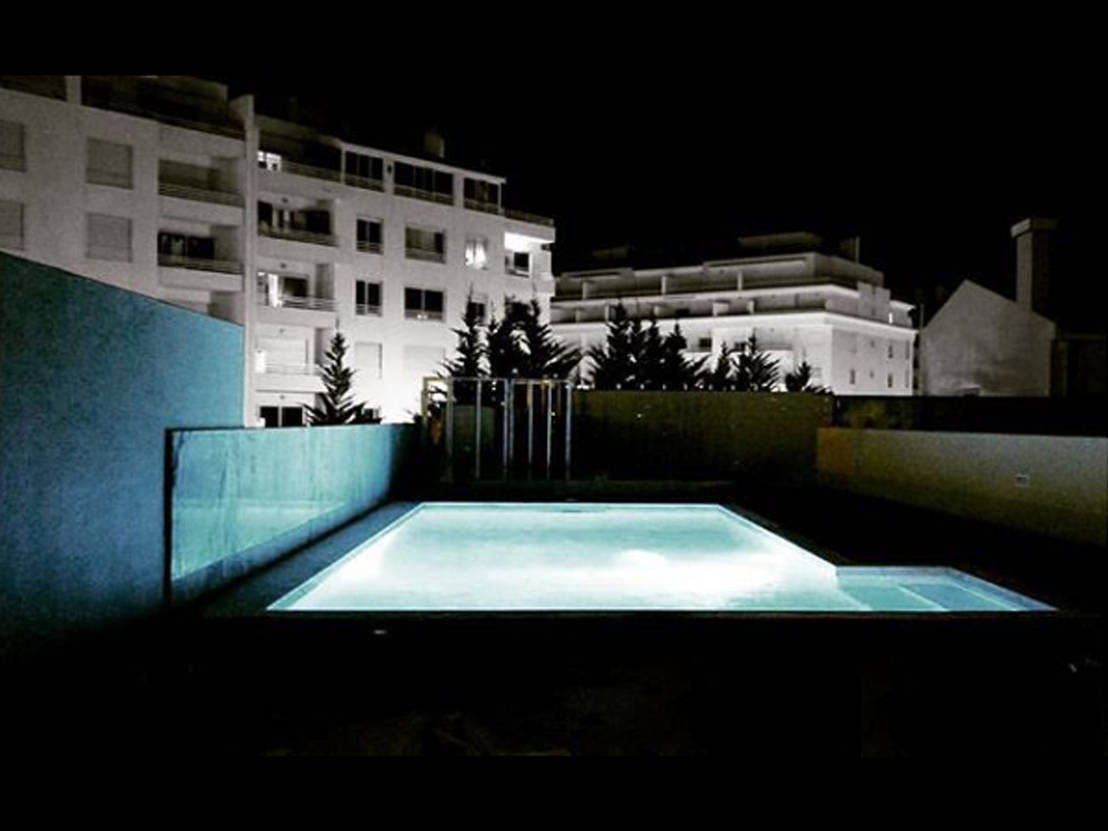 Pool space in Parede Lisboa Portugal | homify