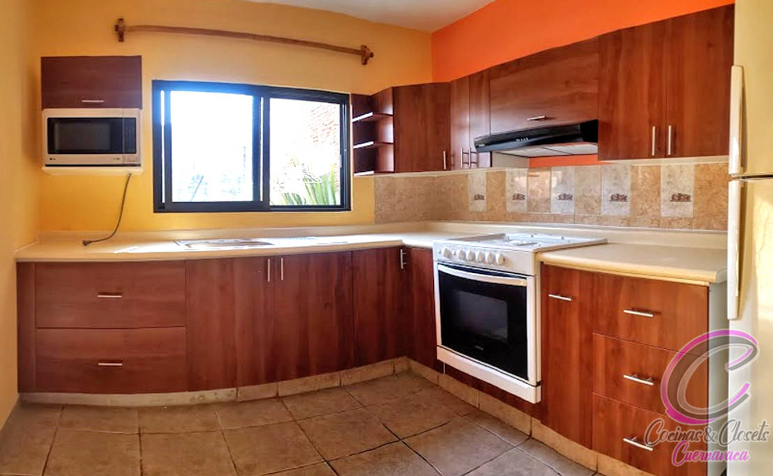 Cocina en escuadra Cerezo y Neutral Glace | homify