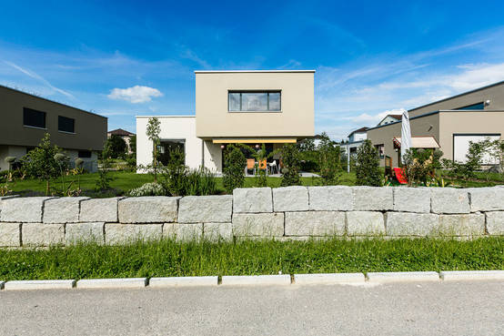 A beautiful boxy home for Canada's West Coast | 호미파이 & homify