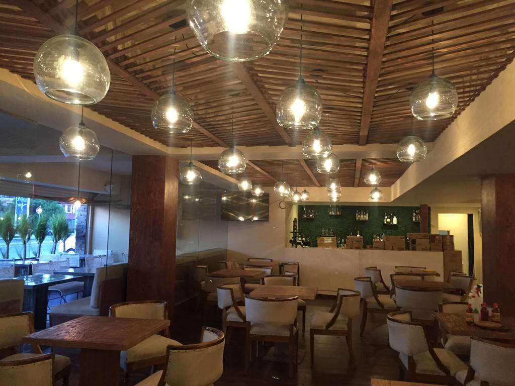 Dentro del bar | homify