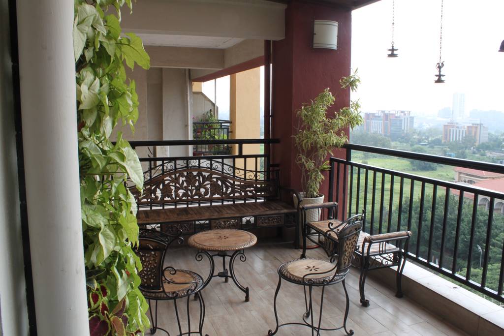Entrance lobby and terrace , ds design studio | homify